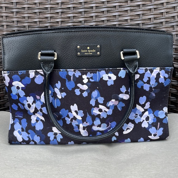 kate spade | Bags | Euc Kate Spade Grove Street Caley Black And Blue ...